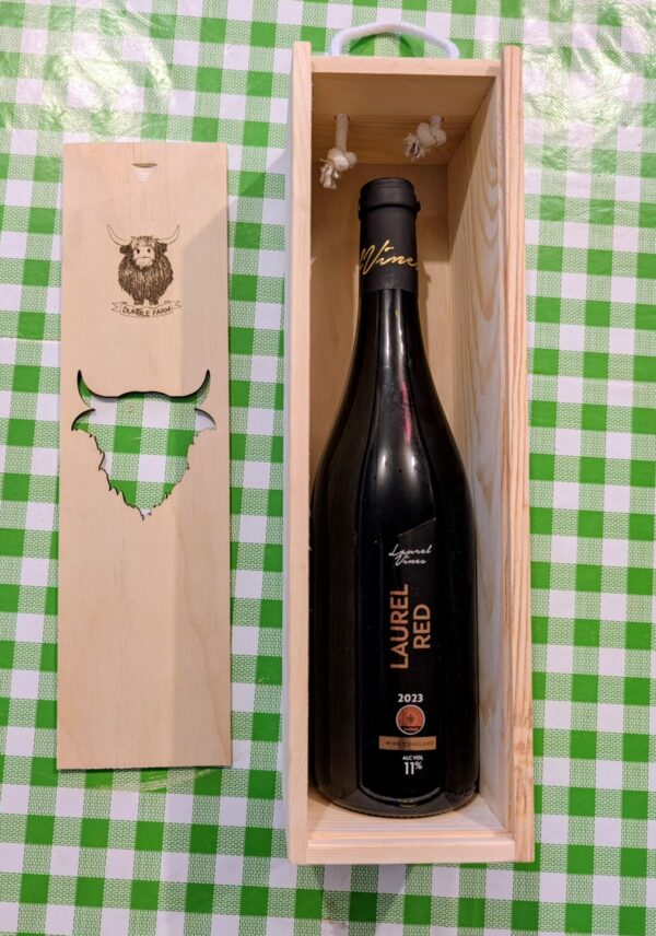Wooden Dumble Farm wine bottle gift box - Highland Cow Experiences ...
